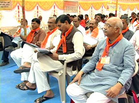 Know what Gujarat BJP teaches the party workers in training camp ...